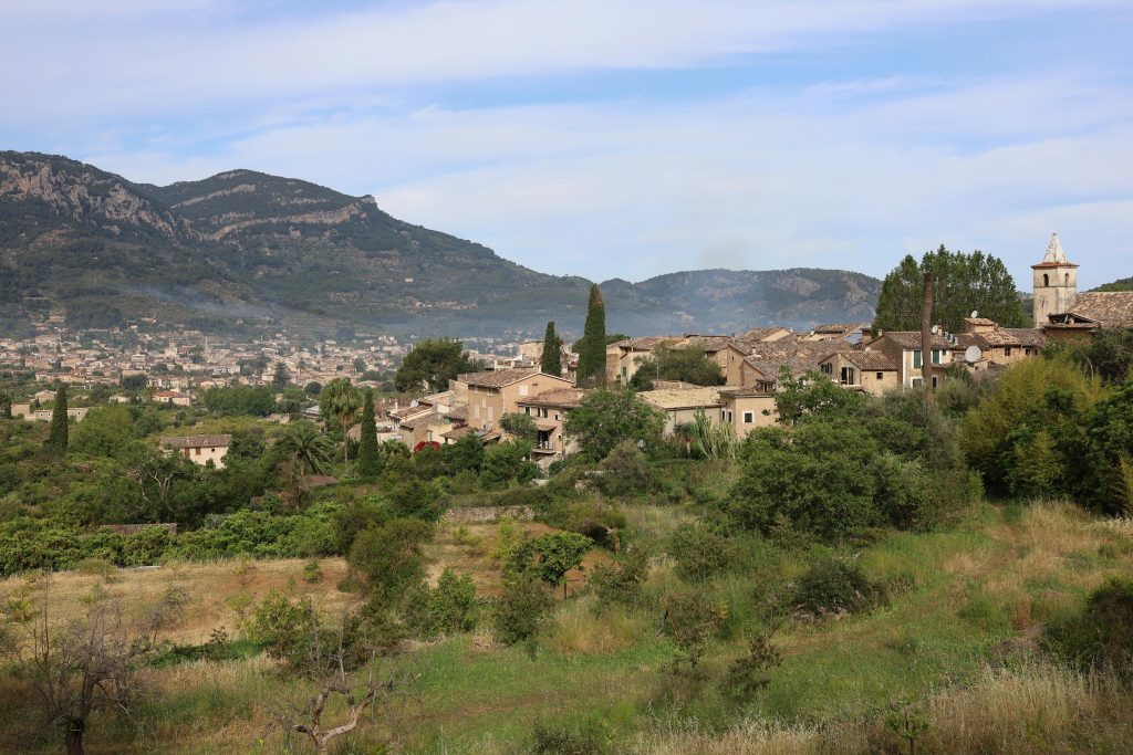 La aldea de Biniaraix y Binibassi del valle de Sóller | Hotel Es Port